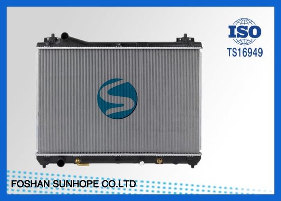 Aluminum Welding Suzuki Car Radiator , Suzuki Radiator Replacement Plastic Tanks SUZ025
