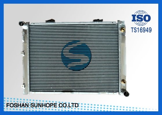 Cross Flow Brazing Aluminum Radiator BENZ 190D/W201'82-93 High Cooling Efficiency