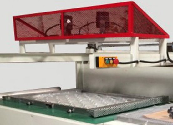 PLC Control Radiator Machine / Auto Vacuum Plastic Packaging Line Customized