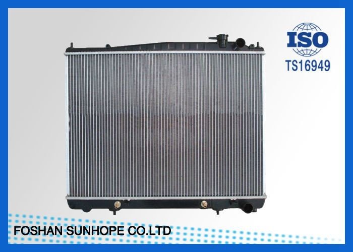 Manual Vehicle Nissan Car Radiator 26mm , Nissan Frontier Radiator 25-30% Cooling