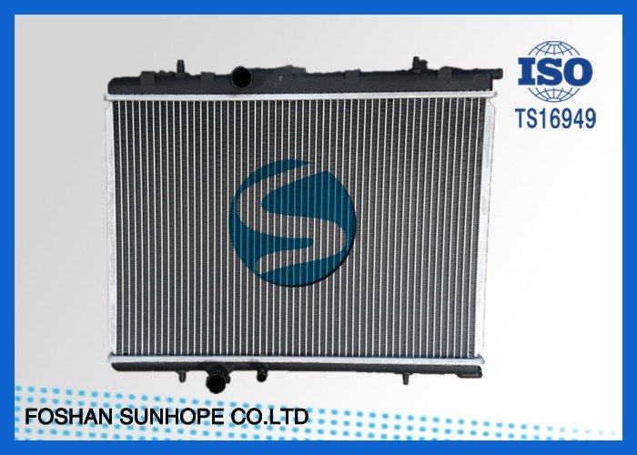 Plastic Tank Aluminium Auto Radiator PEUGEOT 307 PA 26mm MT 380*538*26mm Core