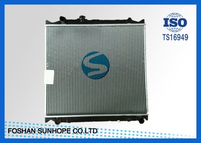 TOYOTA Aluminium Auto Radiator , MT Aluminium Car Radiators Fit PARADO'95-98 KZN
