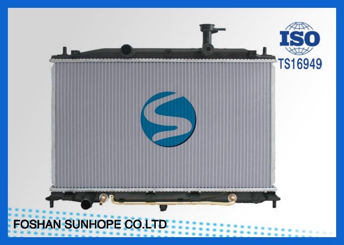 30% More Cooling Hyundai Car Radiator , 25310-0M150/IE150 Direct Fit Radiator For Hyundai Accent HYU044