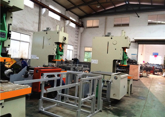 Electric / Pneumatic Type Aluminium Foil Container Making Machine Low Noise Level