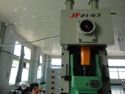 5.5 - 7.5Kw Aluminium Foil Container Making Machine For Airline Aluminum Foil Tray