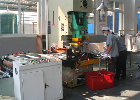 Feeding Accuracy Aluminium Foil Container Making Machine 110 Ton High Speed