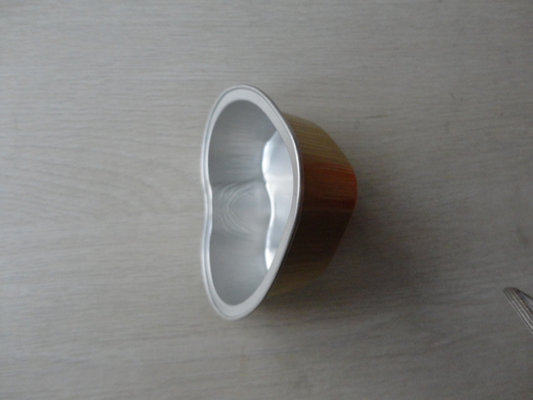 Golden Lacquered Foil Casserole Dishes Disposable Meal Box With Heart Shape 100-200ml
