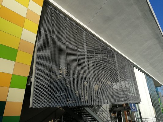 aluminium perforated round hole facade and ceiling panel  screen