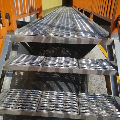 perforated aluminum metal steel grating  anti slip stairs