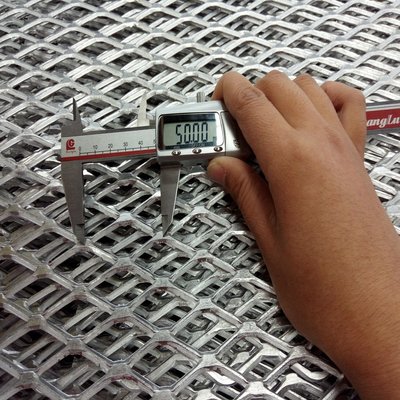 America Standard 1-1/2" 4ft*8ft size FLAT EXPANDED METAL factory