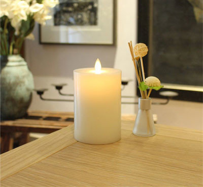 Flat Top Electric Moving Wick Flameless Paraffin Wax Led Candle Light With Remote Control For Table Decoration