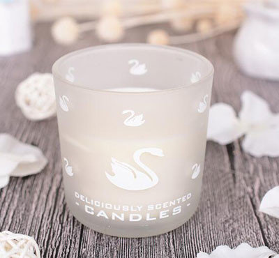 Wholesale Scented Soy Wax Glass Jar Candles With Flamingo Scrub Spray Pattern