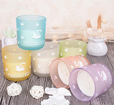 Wholesale Scented Soy Wax Glass Jar Candles With Flamingo Scrub Spray Pattern