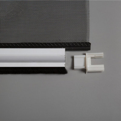 Simple Install Retractable Roller Insect Screens For Windows With REACH SVHC174