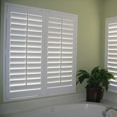 Cafe Style Hidden Tilt Rod Clearview Pvc Plantation Shutters For Bathroom Outdoor Patio Window