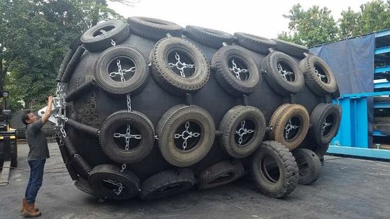 Floating Pneumatic Rubber Fender with Chain and Tyre Net supplier