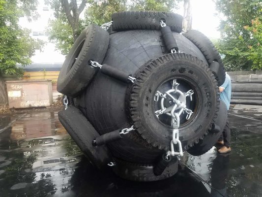 Floating Pneumatic Rubber Fender with Chain and Tyre Net supplier