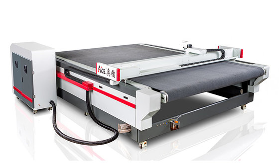 Fiberglass cutting machine
