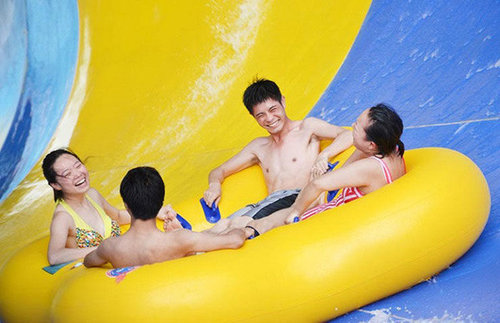 последний случай компании о Pingjiang Амазонка Waterpark в Хунани