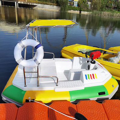 Оборудование игры воды шлюпки педали раздувной на открытом воздухе шлюпки бампера оборудования игры воды электрическое