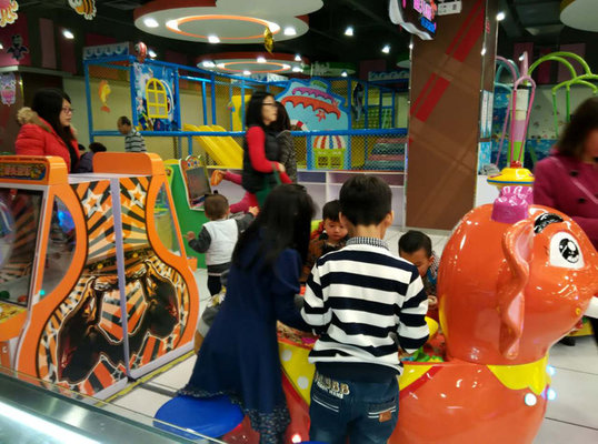 Amusement Park Fiberglass Sand Table Elephant Shape Indoor Equipment