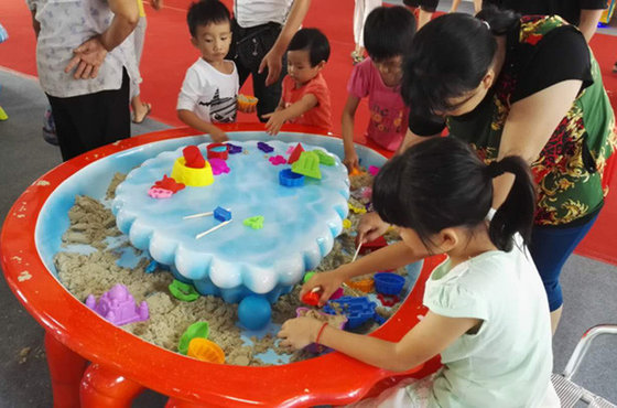 Children Fiberglass Sand Table Funny Amusement Park Items Adorable Appearance