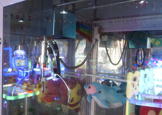 Coin Operated Claw Crane Machine / Prize Vending Machine For Game Center