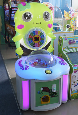 Candy Gift Commercial Vending Machines Cute Tortoise Lollipop Game Machine