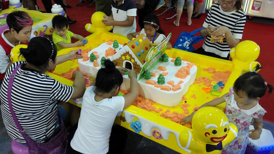 Kid Indoor Amusement Fiberglass Sand Table / Playground Entertainment Equipment