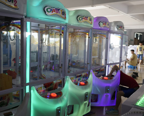 Coin Operated Claw Crane Machine / Prize Vending Machine For Game Center