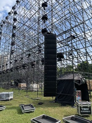 ARE Audio Line Array Outdoor System Monitor System with Eight Dual 12" Full Range and Four 24" Bandpass Subwoofers