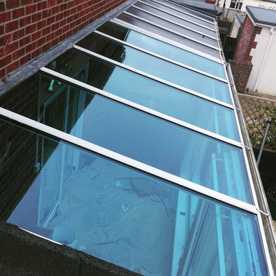 Exterior Building Facade Clear Reflective Structural Glass Glazes Paint Curtain Wall
