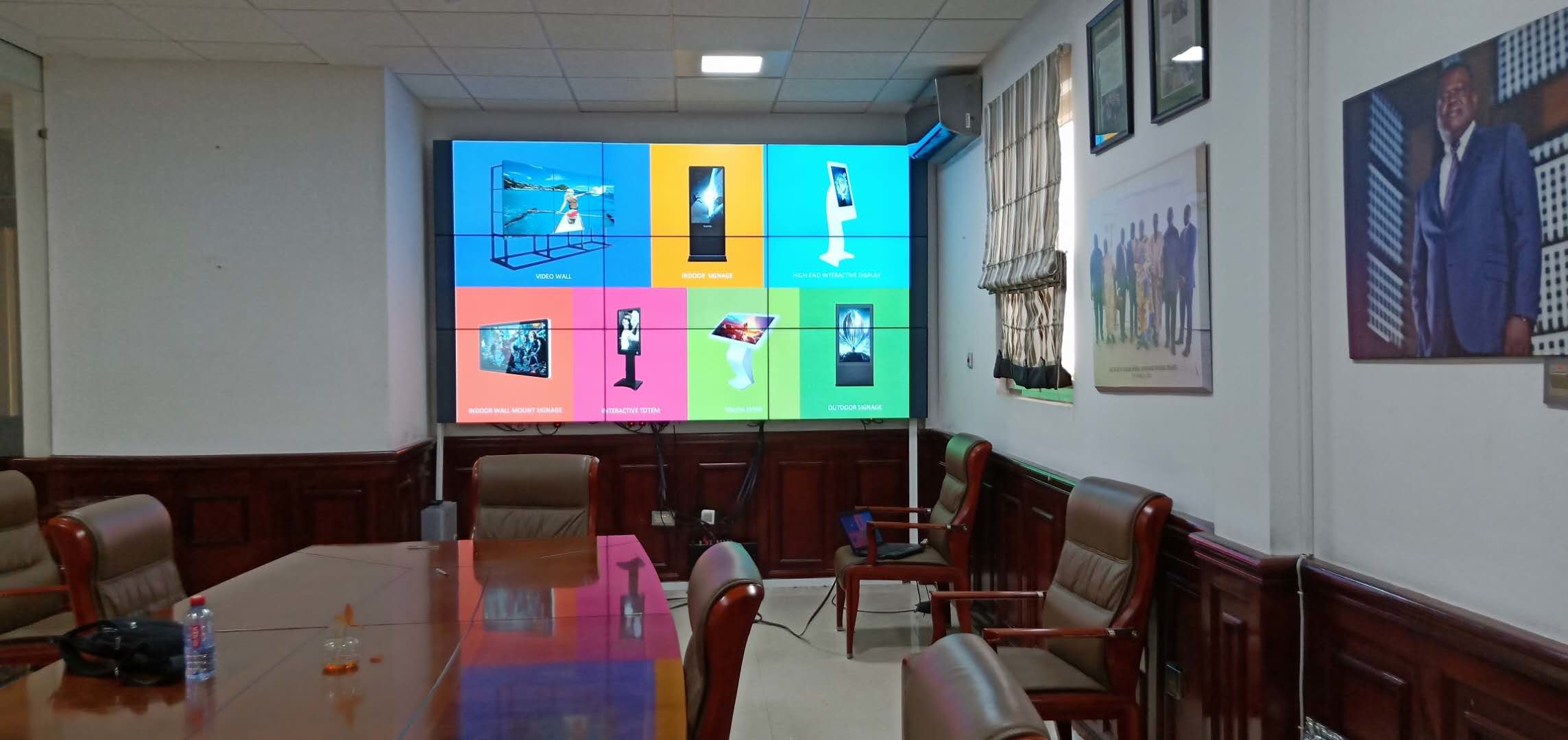 company cases about 2 sets 3*3 Wall Mount 55inch LG 3.5mm video wall for Office