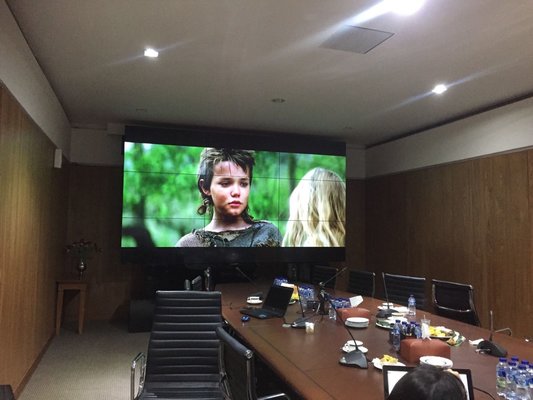 55inch 3.5mm LG Touch Screen Video Wall 2*2 Indoor Video Wall Displays supplier