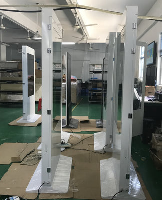 65inch Dual Screens Airport Digital Signage Indoor Digital Signage Displays  Monitors supplier