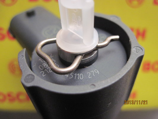 China BOSCH Original Injector 0445110279/ 338004A000/338004A100/338004A160/338004A170 supplier