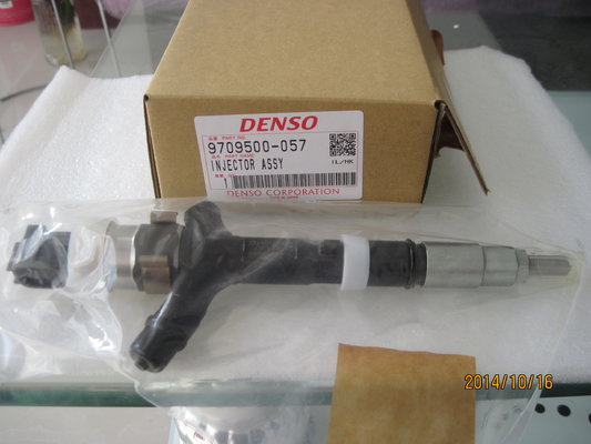 China DENSO Original /New Injector 095000-075# /095000-0751 /095000-075023670-30020 /23670-39025 supplier