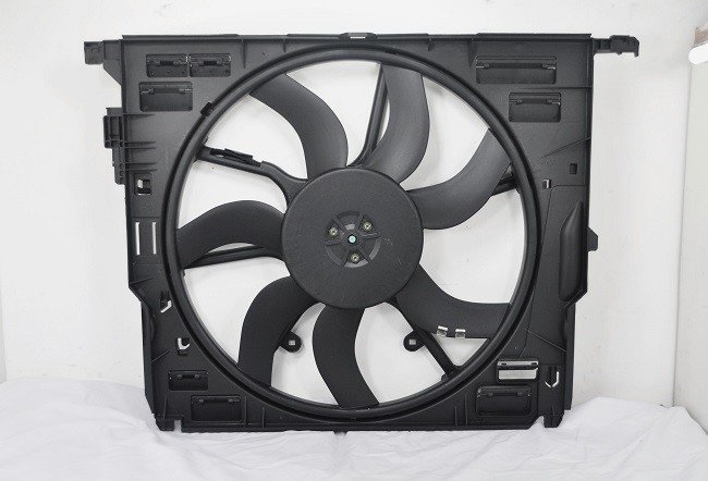 High Performance Radiator Cooling Fans Assembly OEM 17428509741 BMW Replacement Parts