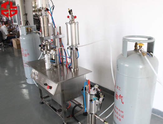 Under cap vacuum filling machines Pneumatic control