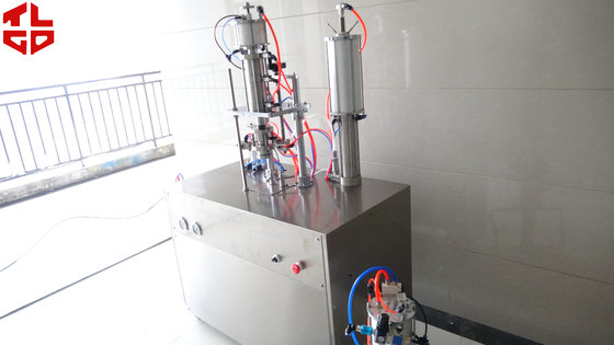 R134a , F22 Under Cap Vacuum Refrigerant Gas Aerosol Filling Machine Smooth Work