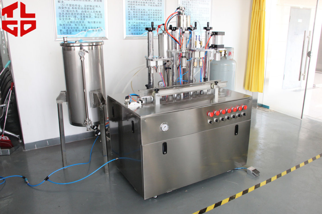 Snow Sprays / Party Strings Semi Automatic Aerosol Filling Machine In Party , Wedding , Festival