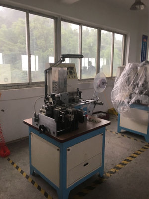 Cold Cutting Ultrasonic Lable Cut And Fold Machine / Cutex Label Cutting Machine