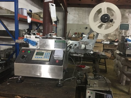 Micro Computer Fully Automatic Logo Laser Sticker Cutting Machine 60L*44W*44Hmm
