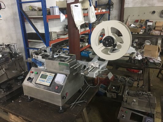 Fully Automatic Logo Cutter Label Cutting Machine 300pcs/Min