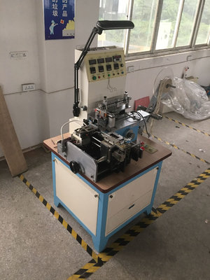 Centre Fold Label Slitting Machine / Woven Label Cut And Fold Machine