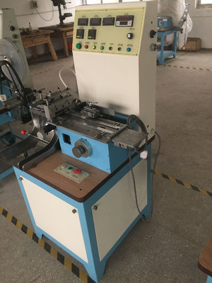 High Performance Automatic Laser Sticker Cutting Machine 0-200 / Min