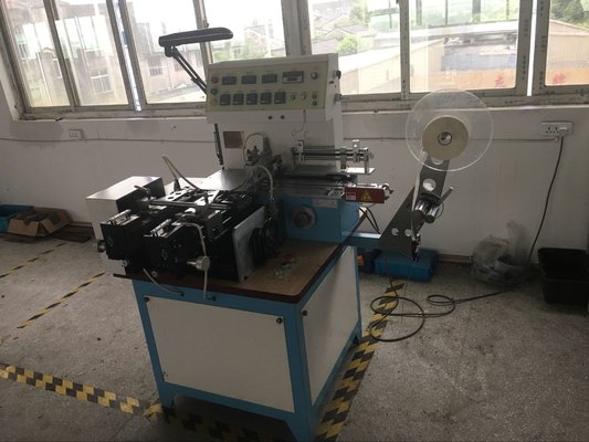 YSS-686 2000W Label Cutting And Folding Machine High Efficient