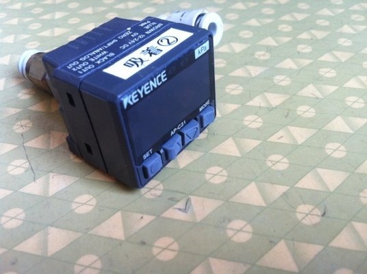 Disposed of authentic Japan Keane KEYENCE pressure sensor AP-C31
