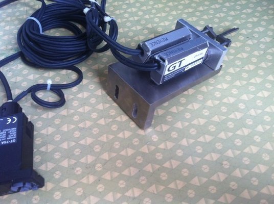 Japan Keane KEYENCE GT-75A GT-H10L touch sensor amplifier package