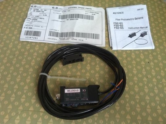 Authentic original new KEYENCE keyence fiber amplifier FS2-65